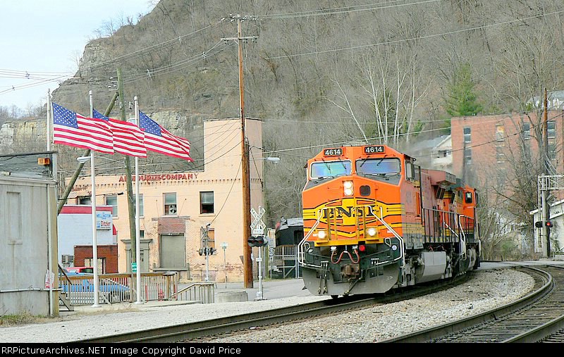 BNSF 4614